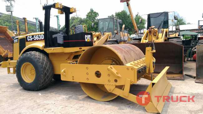CATERPILLAR รุ่น CS 563 D